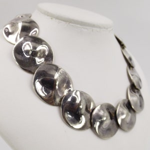 Wearable Art - Modernist Disc Silver Necklace - Etsy