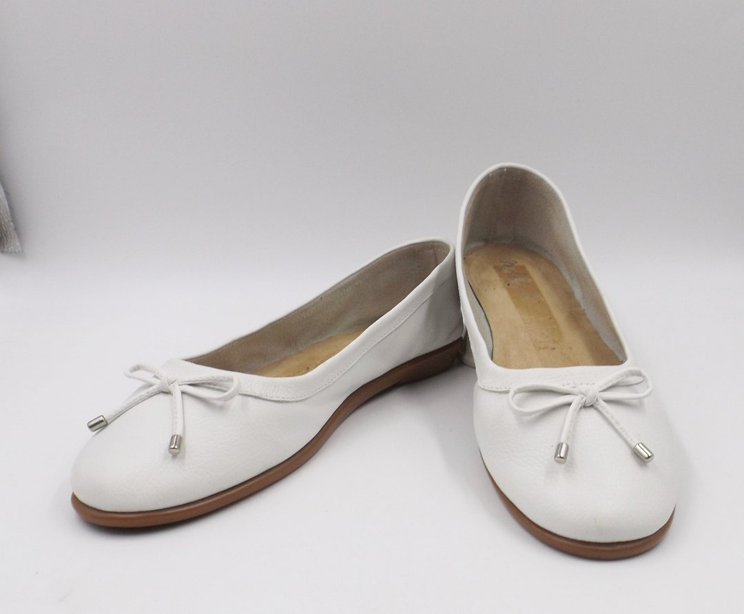 MICHELLE D White Leather Ballet Flats US Size 9-1/2M 9.5M - Etsy