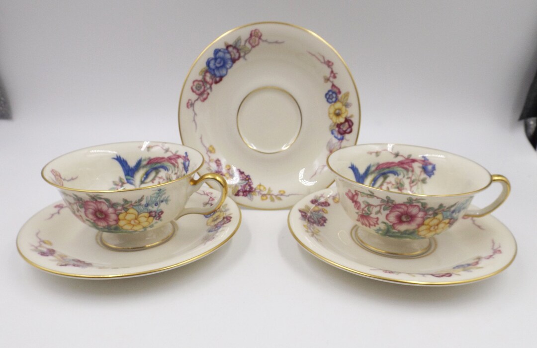 CASTLETON Venetian Pattern Cups and Saucers - Etsy