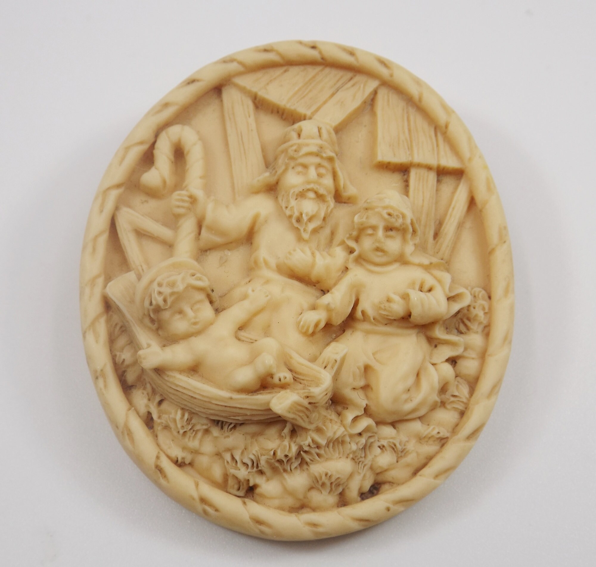 Old World Carving Nativity Holy Family Christmas Brooch - Etsy