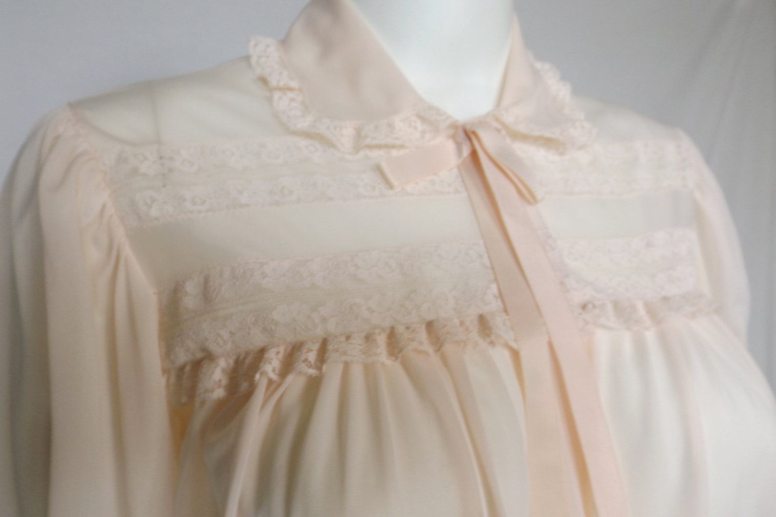 Pink Bed Jacket W Lace and Ribbon Trim - Etsy