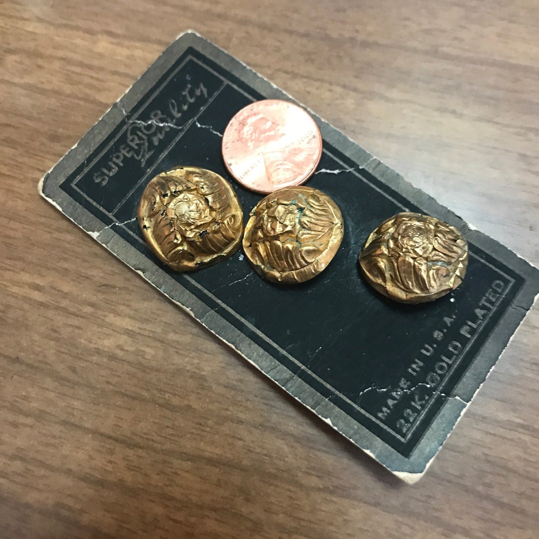 Set of 3 22K Gold Plated Shank Buttons on Original Card Approximately 3 ...