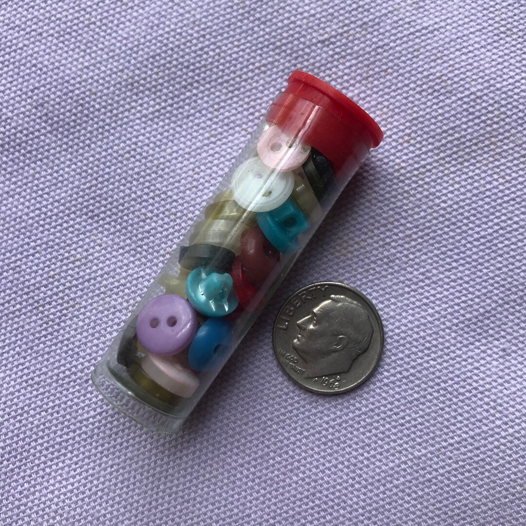 Lot of 30 Assorted Tiny Plastic Buttons With Container Small Buttons ...