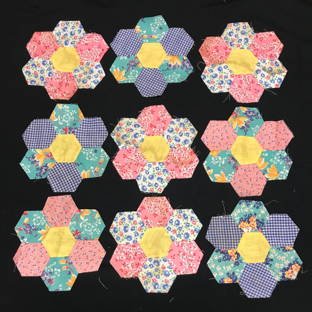 9 Mid Century Hand Sewn Feedsack Quilt Rounds 6 Inch Hexagons Quilt ...