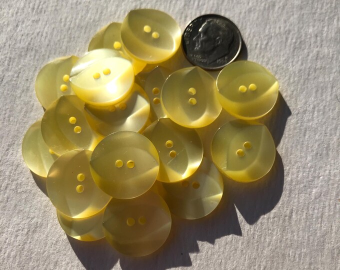 Set of 18 Lemon Yellow Plastic Buttons 11/16 Inch Sewing Buttons Craft ...