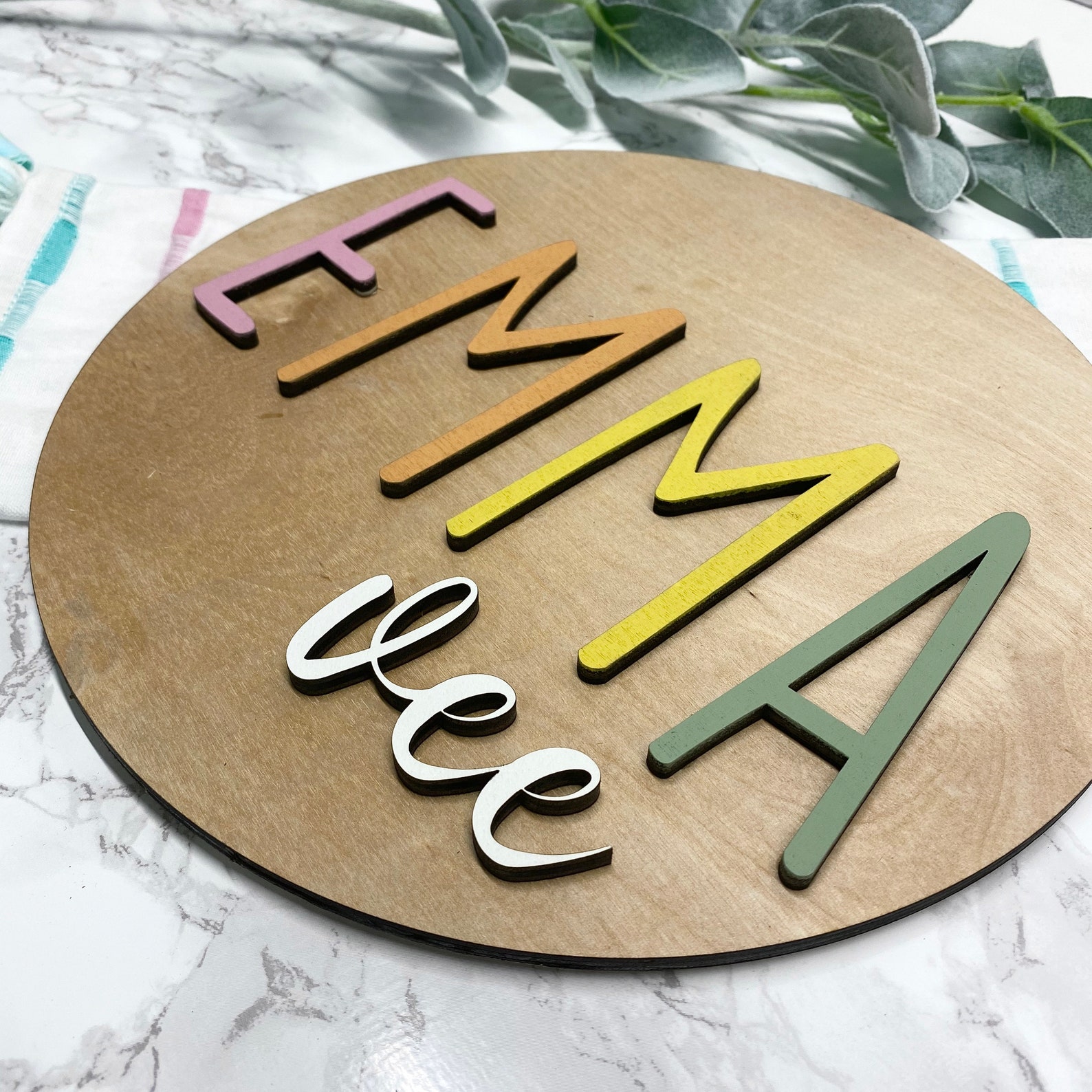 Round Name Sign the Emma 10 Round Sign - Etsy