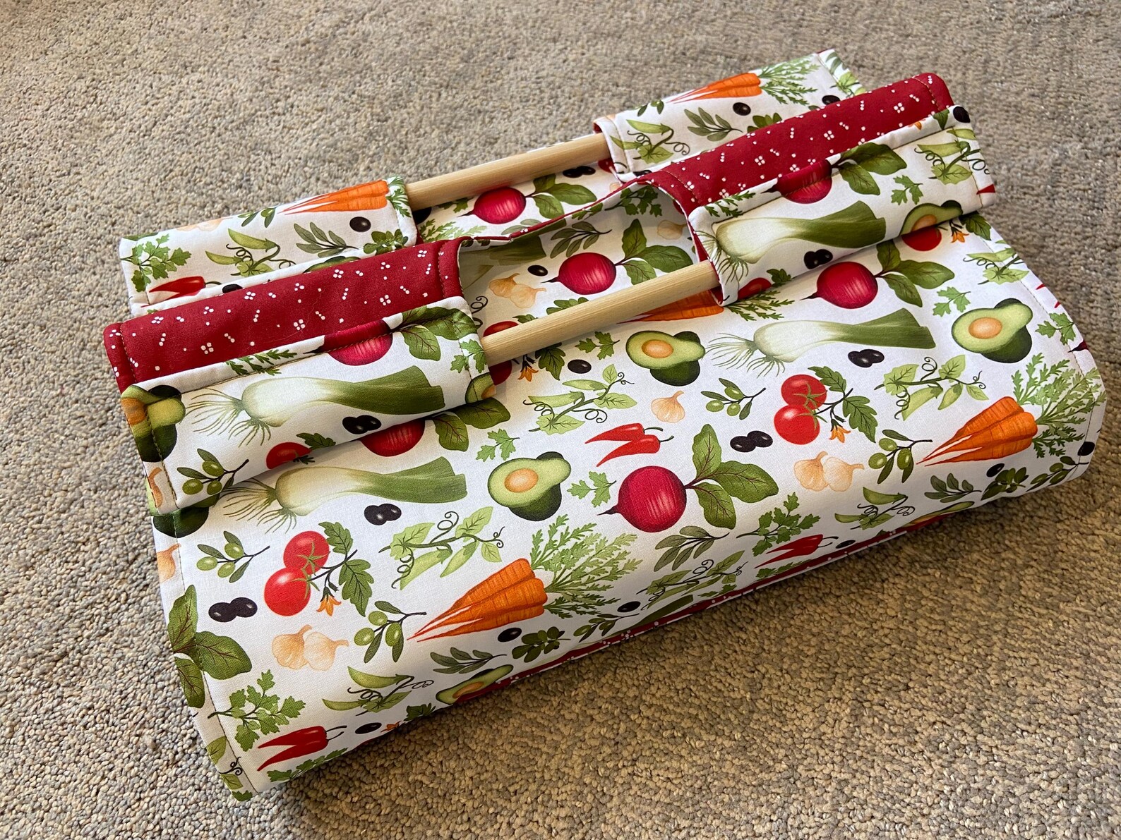 Garden Vegetables Veggies on White Insulated Casserole Carrier ...