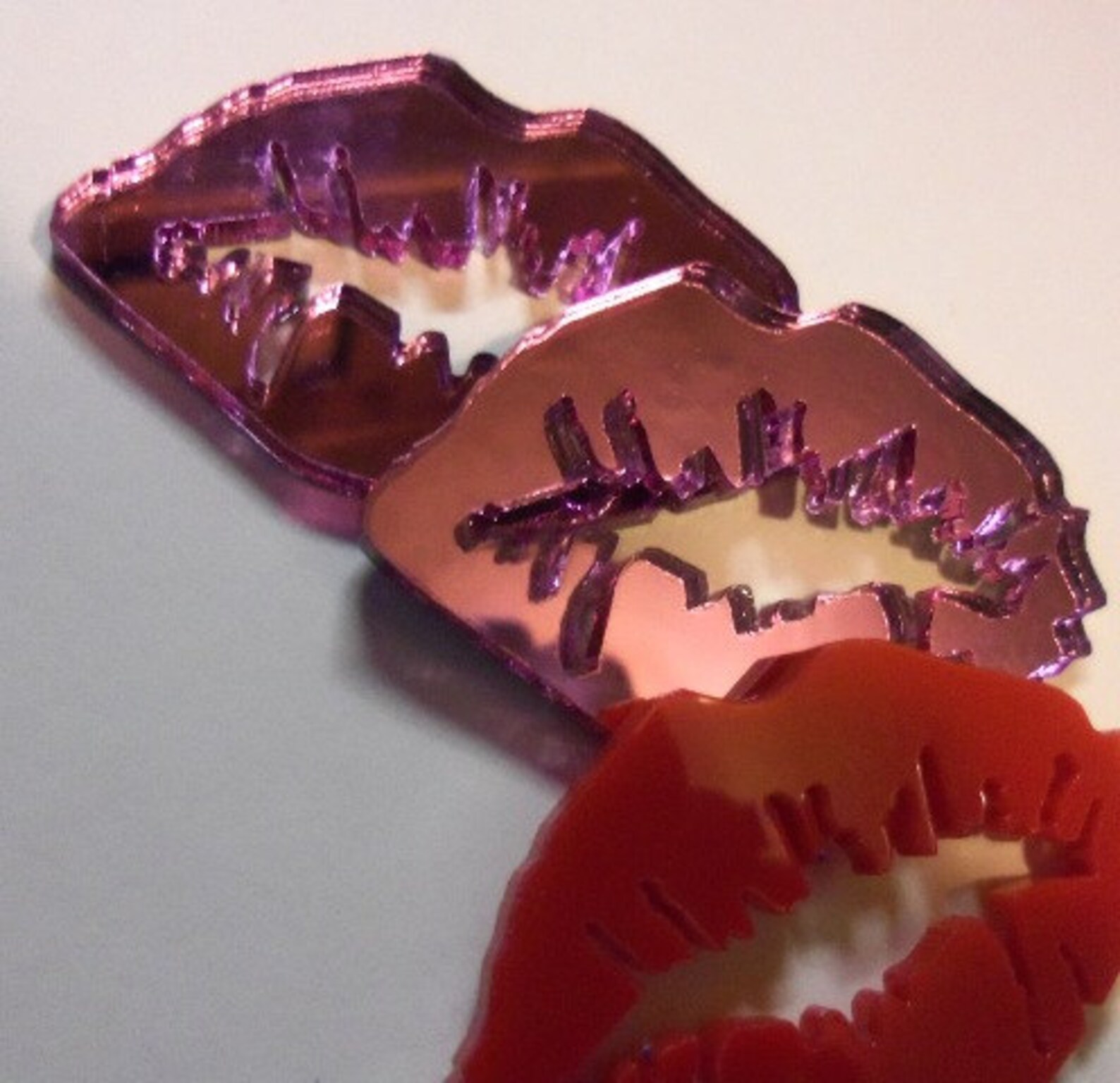 Lip Charms, Lipstick Charms, Laser Cut Charms, Lips,mirror Lips Charms ...