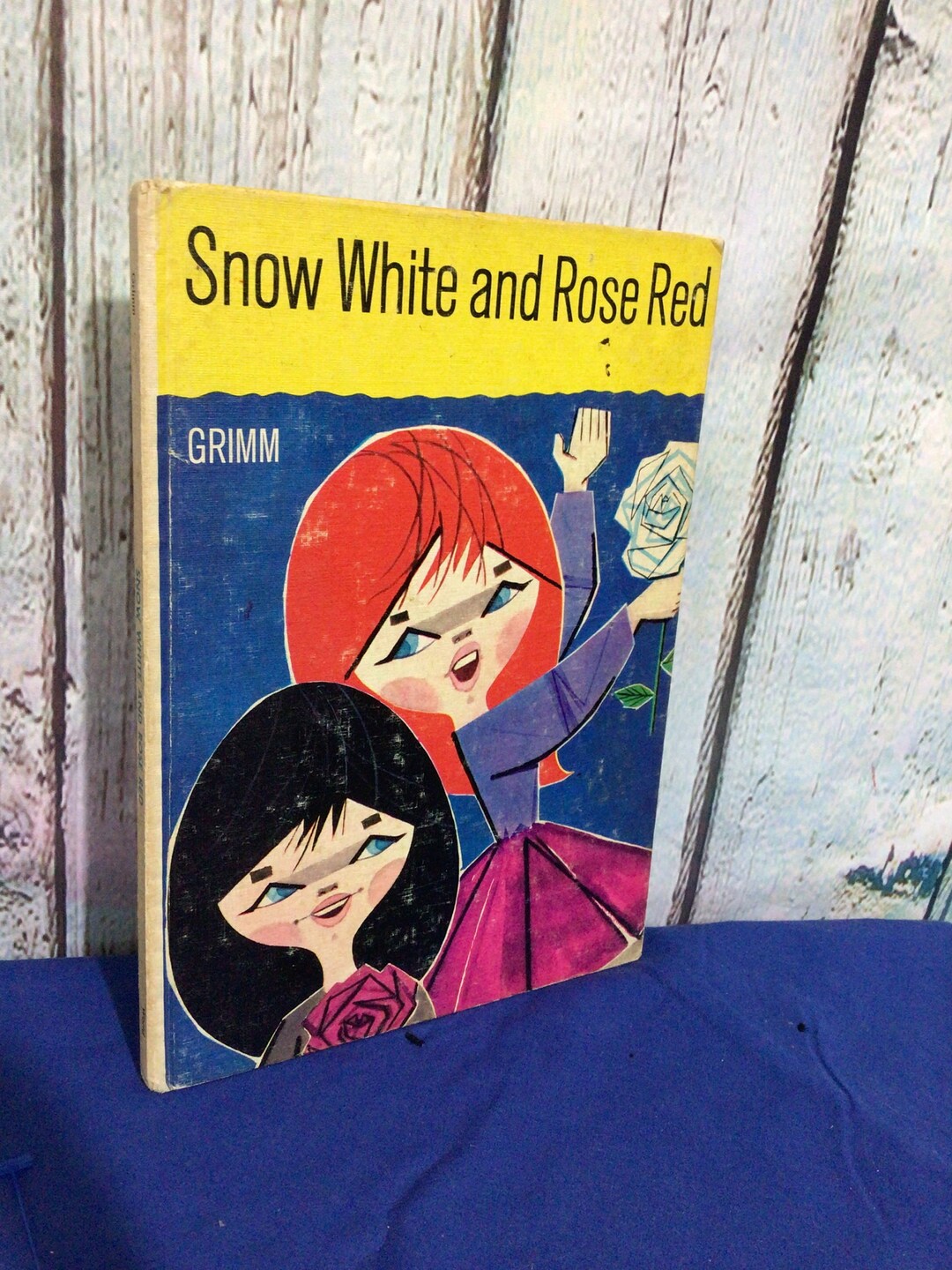 1966 Hardback Snow White and Rose Red by Maxine S. Morris Grimm Book - Etsy