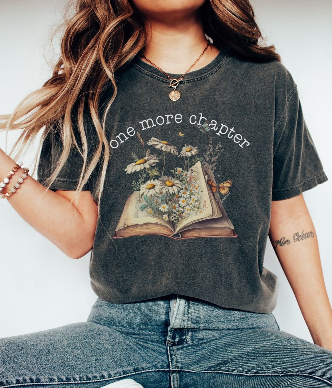 Just One More Chapter Shirt, Comfort Colors Reading T-shirt, Book Lover ...