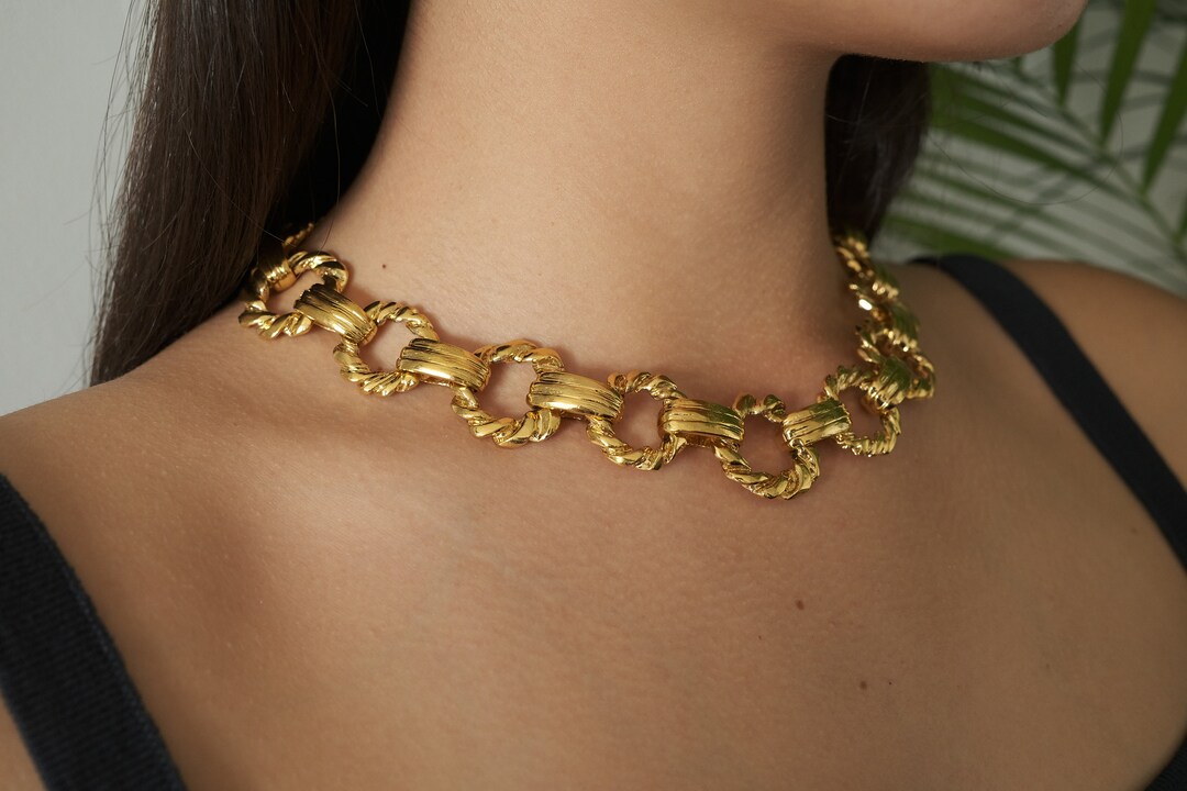 Authentic YSL Yves Saint Laurent Gold Tone Massive Chunky Chain Vintage ...