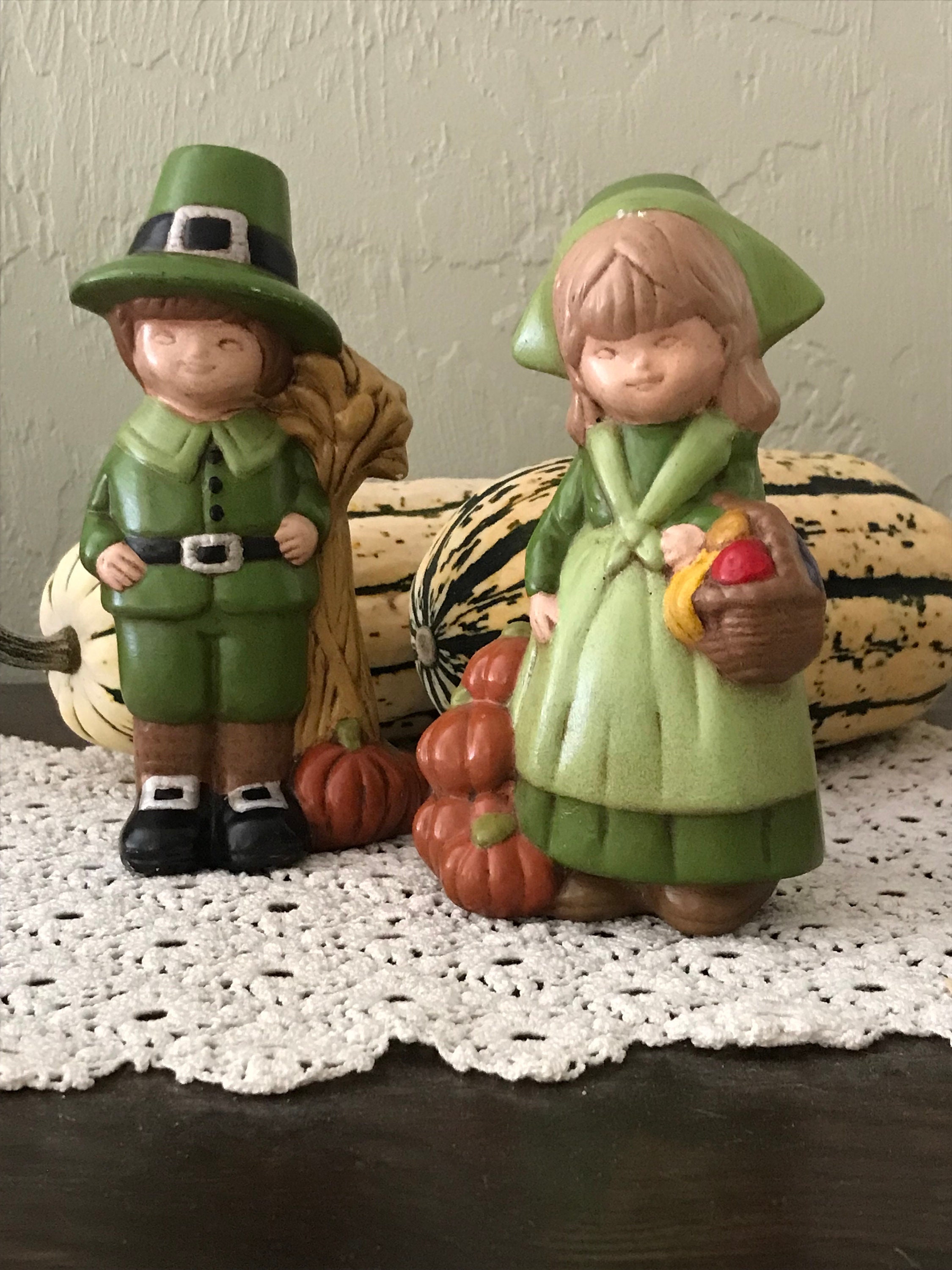 Thanksgiving Decor Pilgrim Figurines With Pumpkins Ceramic Pilgrim ...