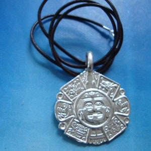 Aztec Sun Stone Calendar Tonatiuh God Sun Amulet for Power and Energy ...