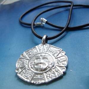 Aztec Sun Stone Calendar Tonatiuh God Sun Amulet for Power and Energy ...