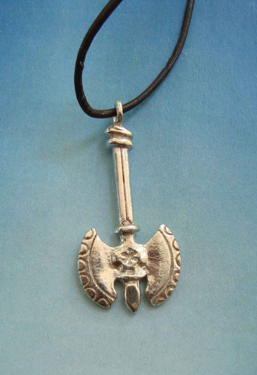 Labrys double hache minoenne symbole Puissance féminine Crète pendentif ...