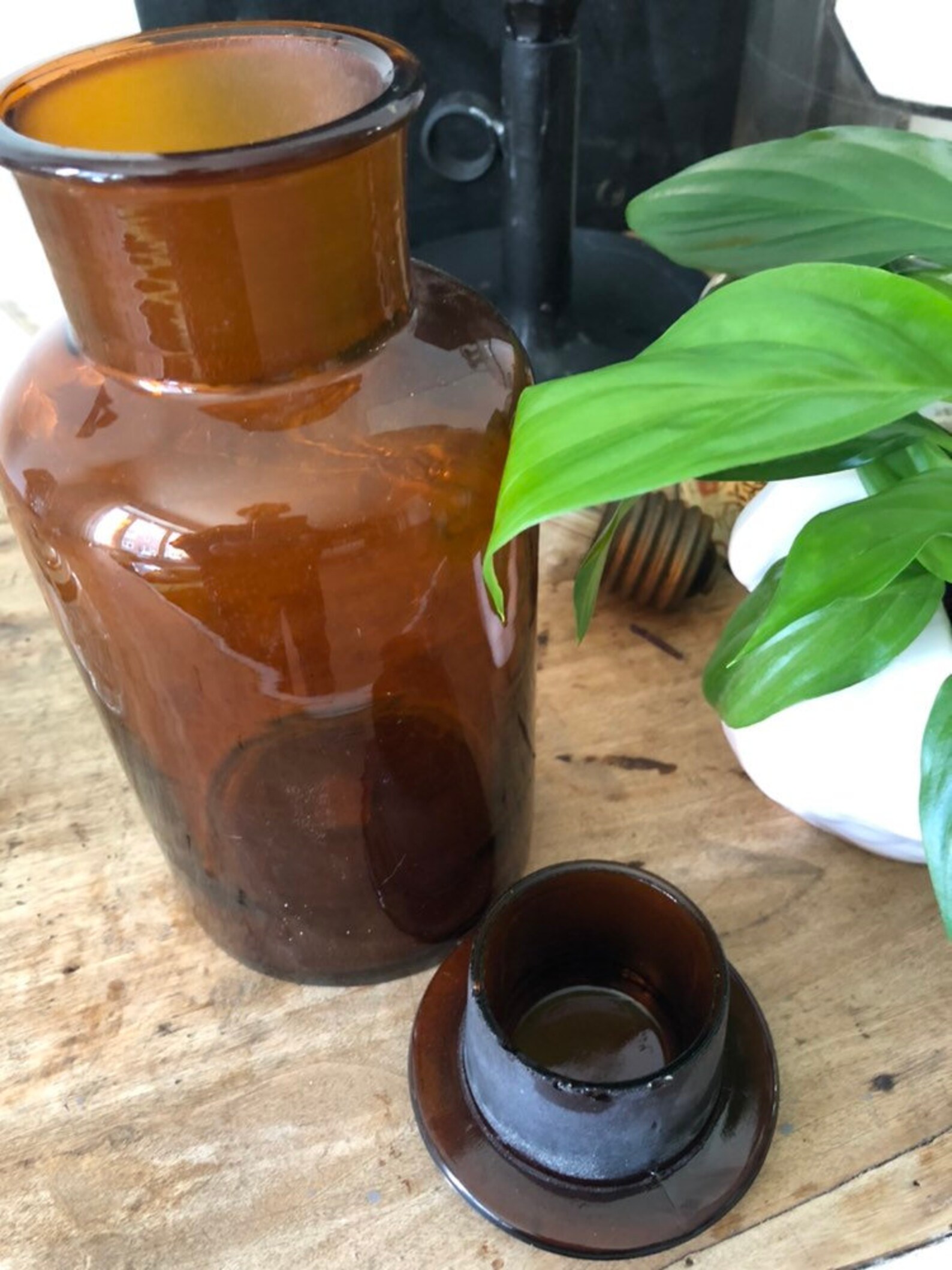 VINTAGE CHEMISTRY POT - Etsy