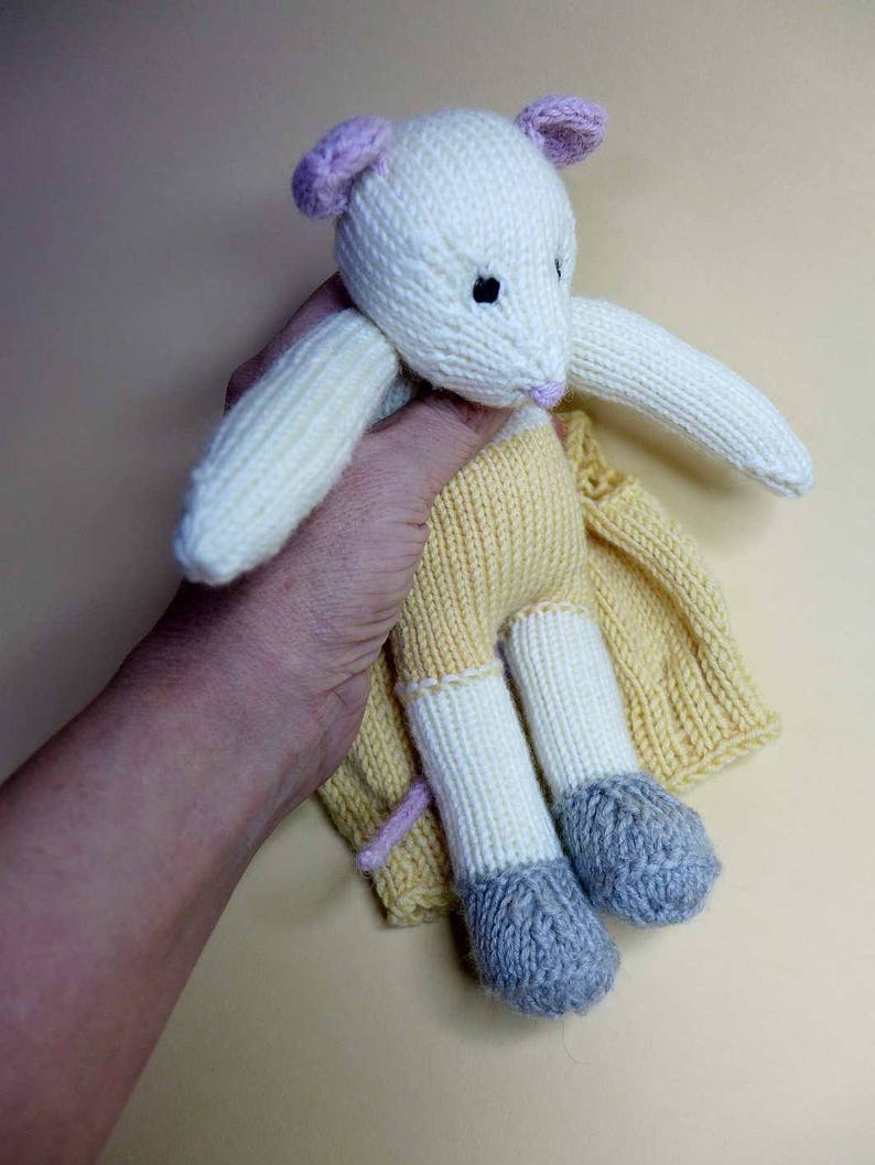 Knitting Pattern for a Soft, Cuddle, Snuggle Mouse (21 Cm) - Etsy