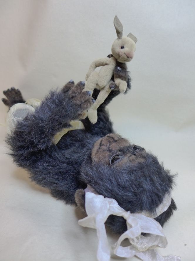 Monkey ebook by Furry Critters 71 pages with pattern | Etsy