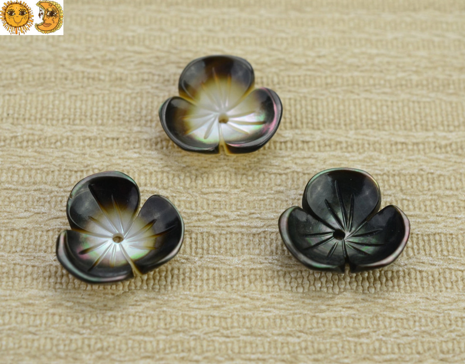 Black Shell10 pcs of natural Black shell carved flower | Etsy