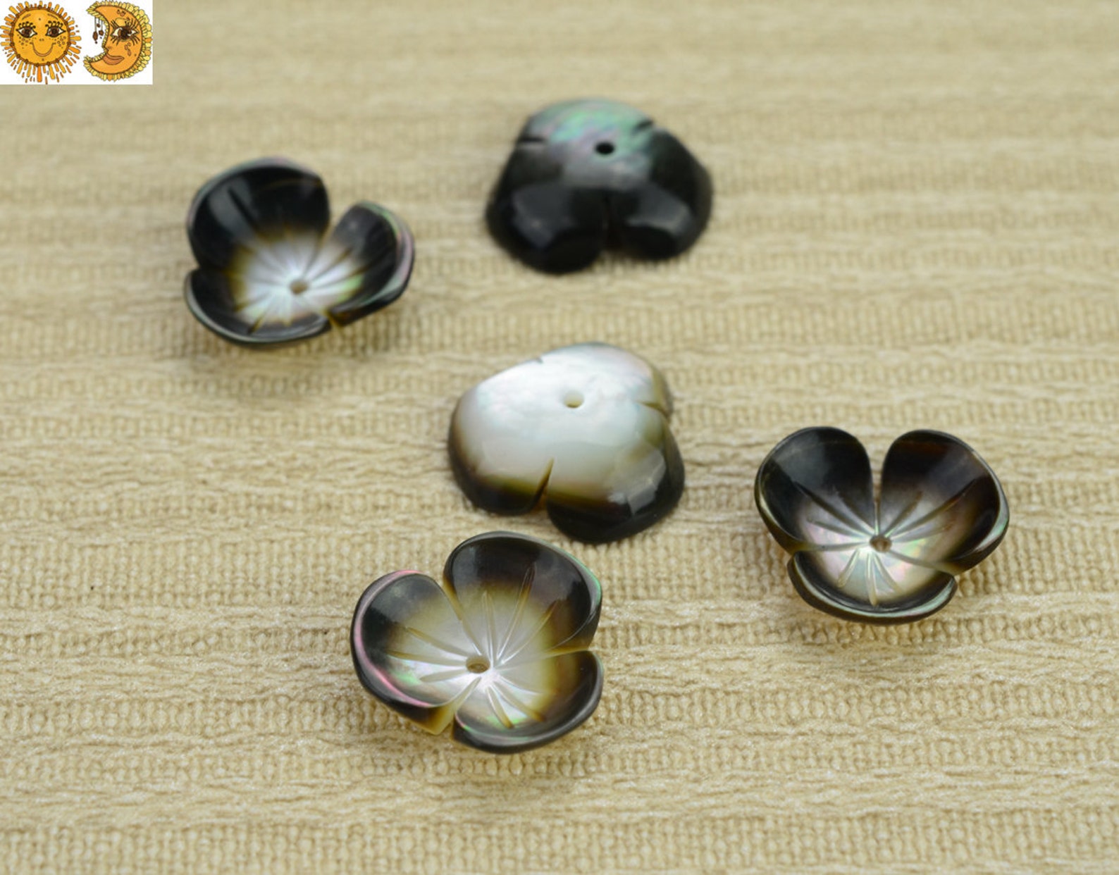 Black Shell10 pcs of natural Black shell carved flower | Etsy