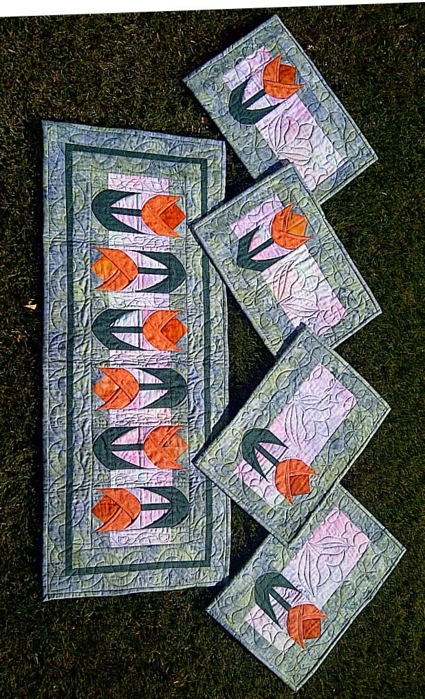Spring Tulips Table Runner & Placemats PDF Quilt Pattern - Etsy