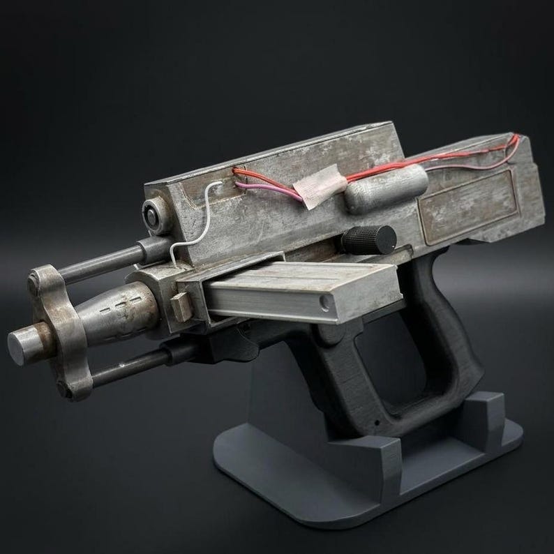 ARC Raiders Bobcat Prop Replica With Display Stand - Etsy