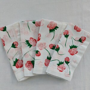 Table Napkins, Romantic Red Roses, Rosebuds Stamped on White Recycled ...