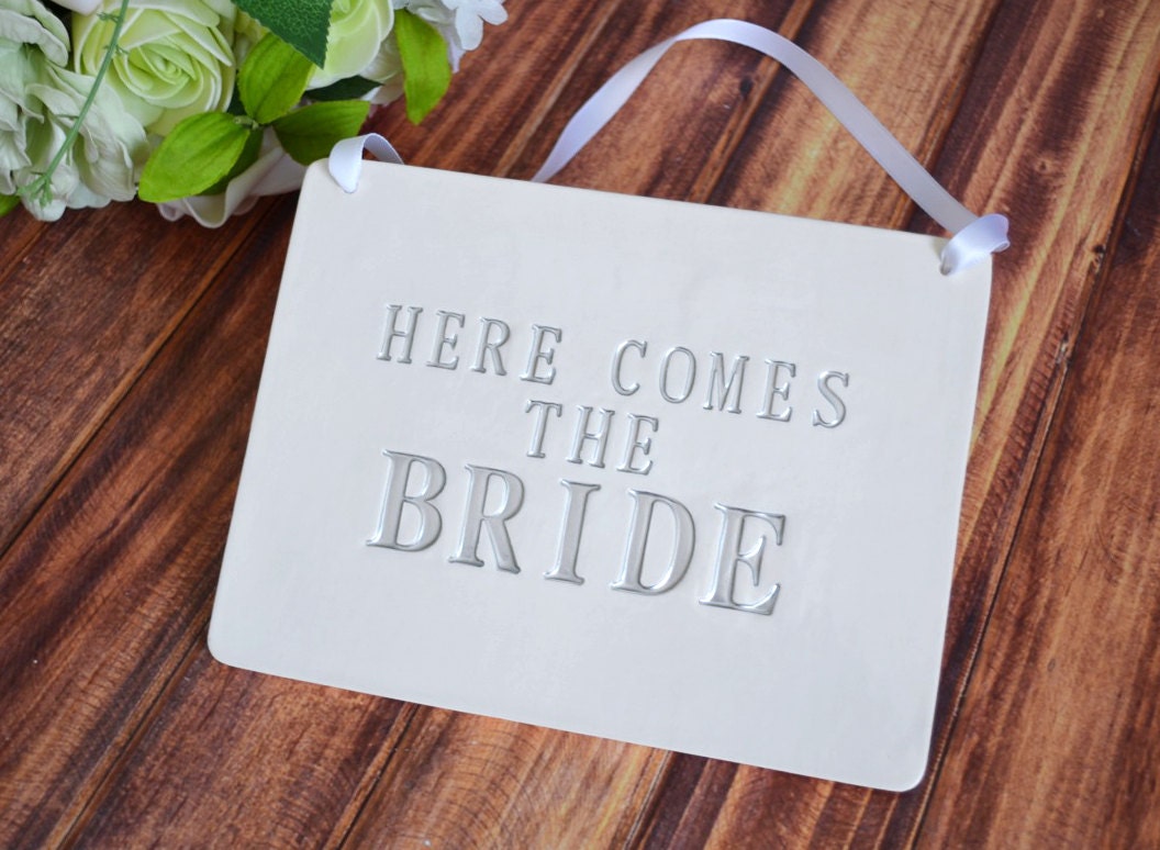 Rectangular Here Comes The Bride Wedding Sign to carry down | Etsy