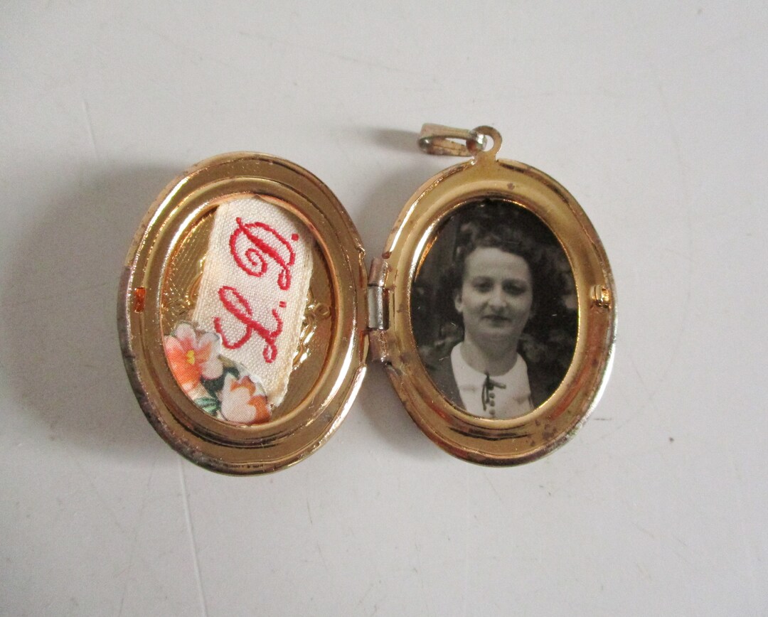 Vintage Little French Double Locket Pendant 1950s, Miniature Photo ...