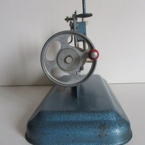 Vintage Antique French Sewing Machine Tin Toy 1930s 1950s Ma Cousette ...