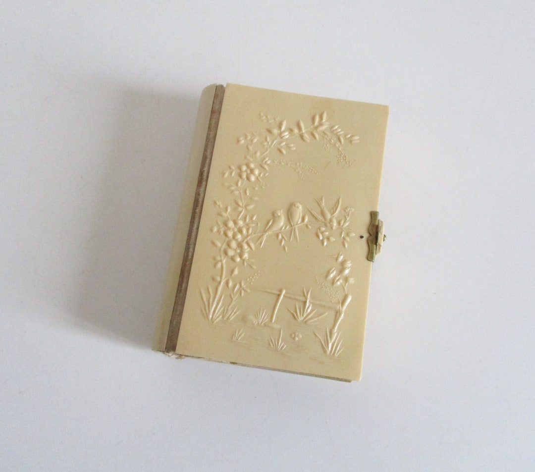 Antique French Missal 1900s, Bakelite Bird Decor Cover Missel ...