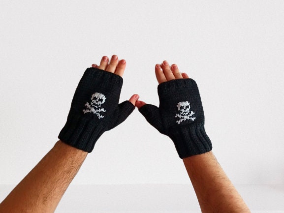 Hand-knitted Fantastic Skull Gloves, Black Skull Gloves, Christmas Gift ...