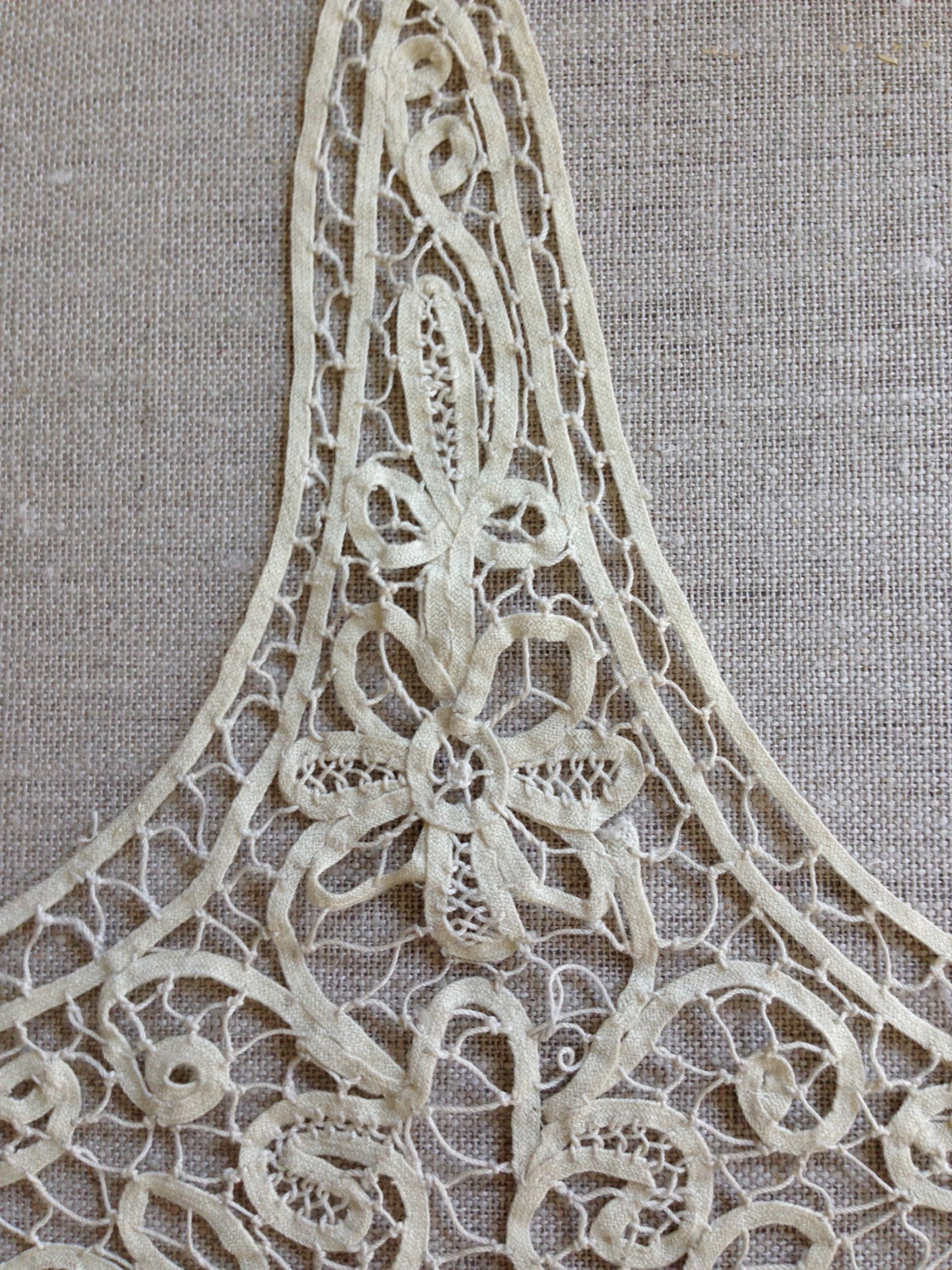 Handmade Tape Lace From the 1920's, Floral Pattern. - Etsy