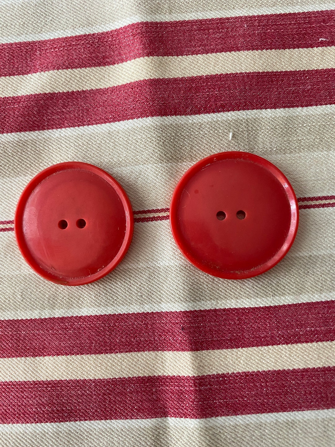 Pair of Large Red Plastic Buttons, 1950s-1970s, Sewing, Crafts - Etsy