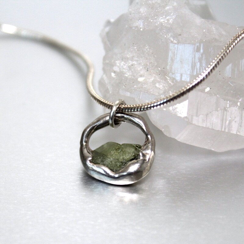 Green and Silver Necklace - Etsy