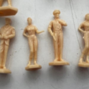 Vintage Atlas HO Scale Unpainted Figures: 24+ Tiny People, Men and ...