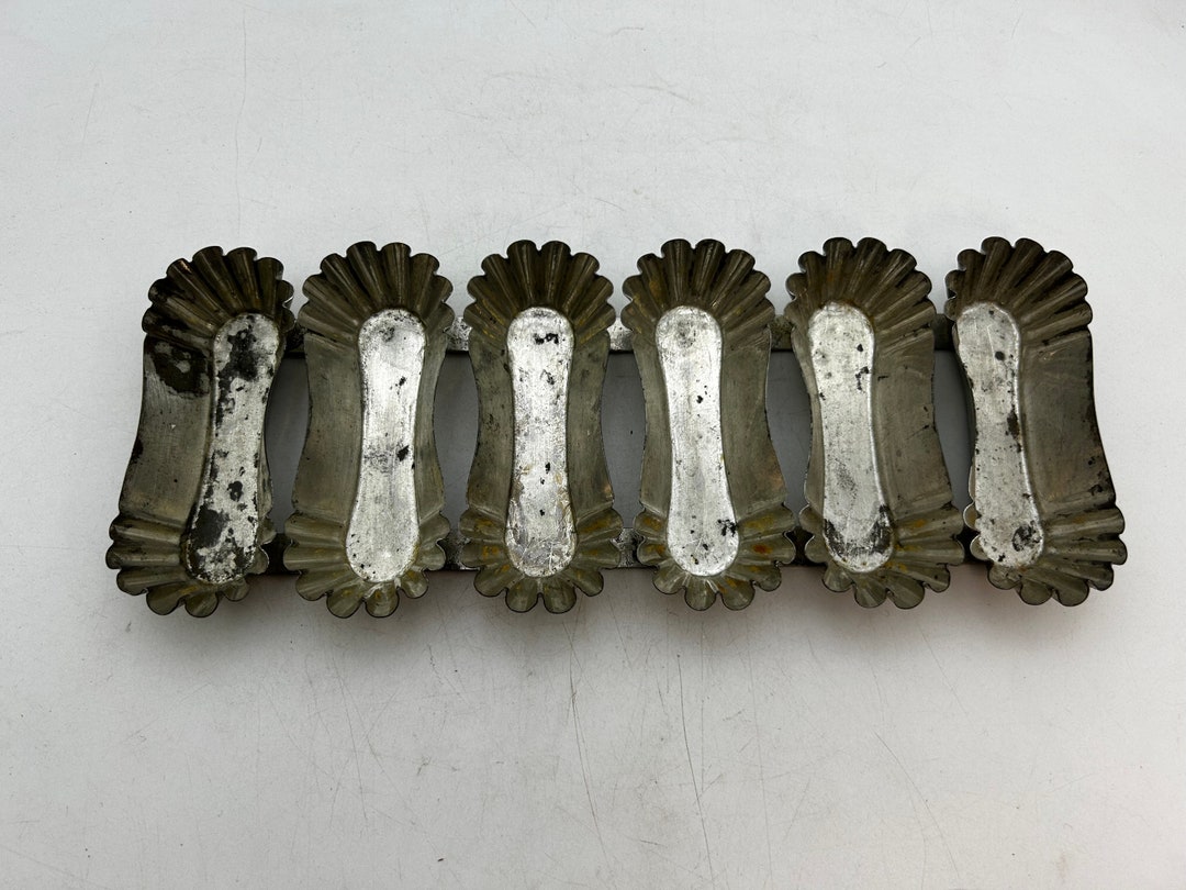 Vintage Metal Madeleine, Eclair, Pastry Baking Pan — 6 Cups, Molds, for ...