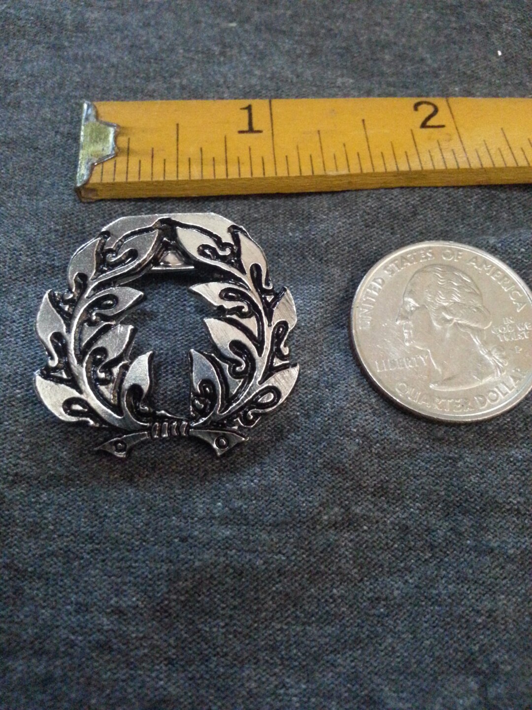 SCA Laurel Pin - Etsy