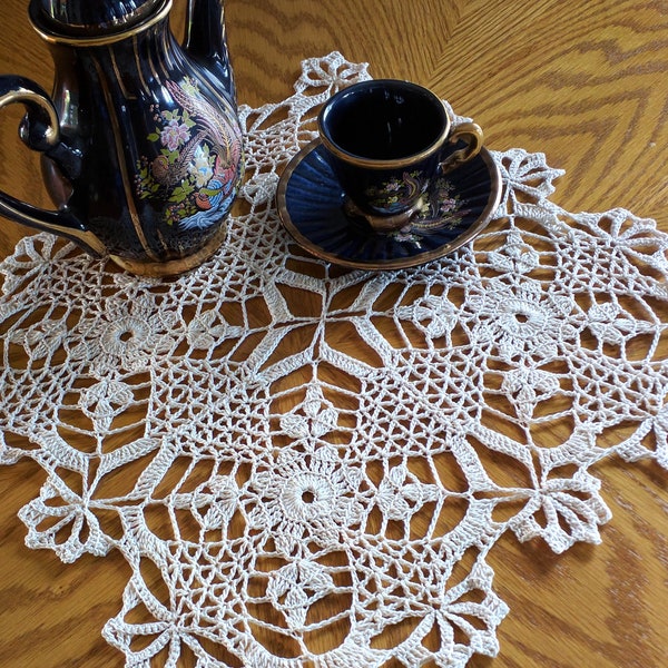 Handmade White Long Crochet Table Runner: Banksia Rose - Etsy