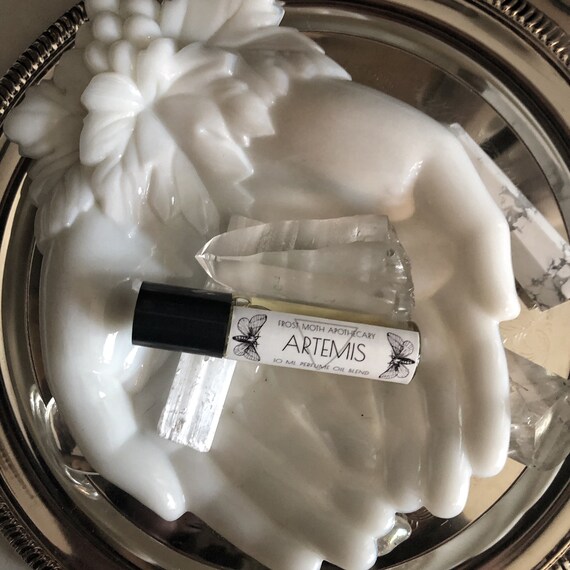 ARTEMIS Handmade Perfume Oil Perfume Oil Roll On Witchy - Etsy