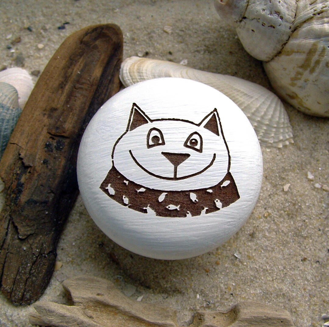 Furniture Knob Cat Cat Fish Wood Engraving Beech With Screw Furniture ...