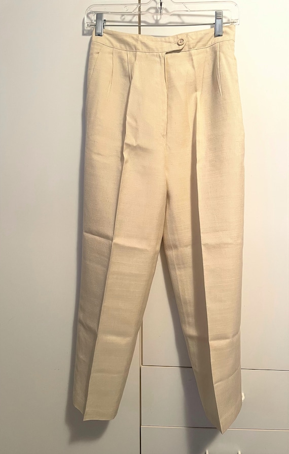 Vintage cream colored a-line - Gem