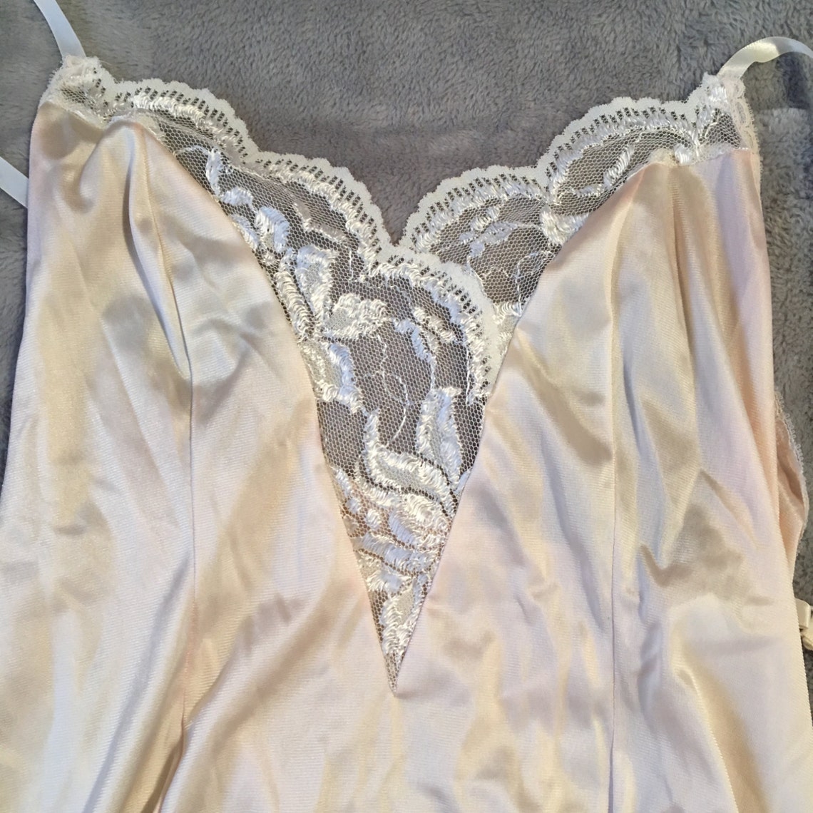 Vintage Nylon Slip Very Pale Pink. - Etsy