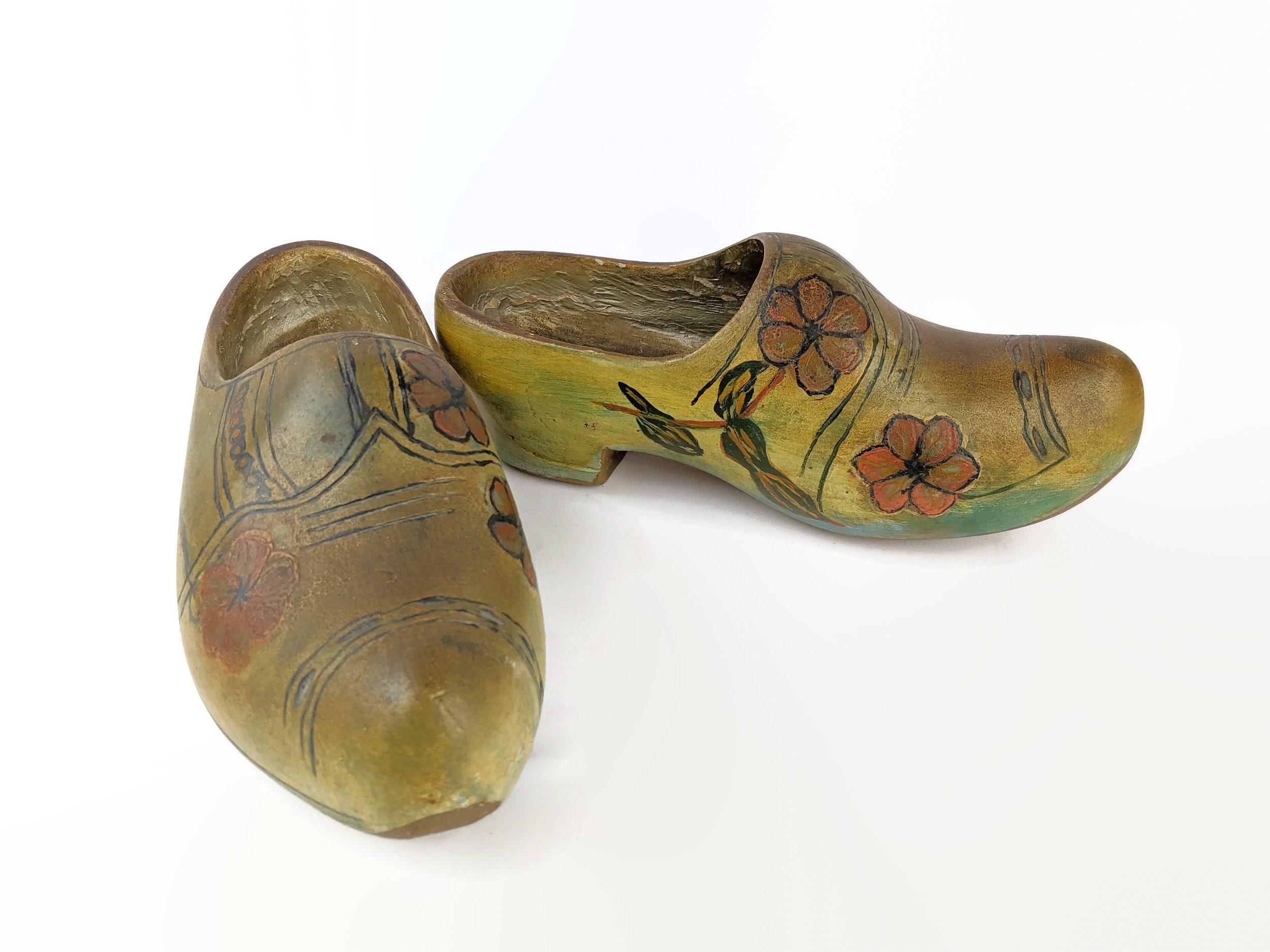 Vintage Dutch Wooden Shoes Hand Carved Hand Painted Flowers Pair ...