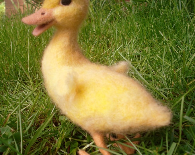 Needle Felted Baby Duck - Lifesize Yellow Fuzzy Duckling - Custom Made ...