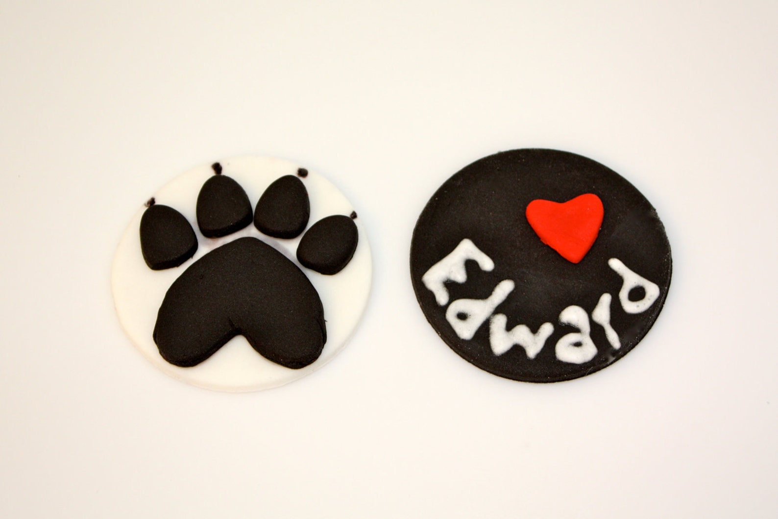 TWILIGHT FAN Fondant Cupcake and Cookie Toppers 1 Dozen - Etsy