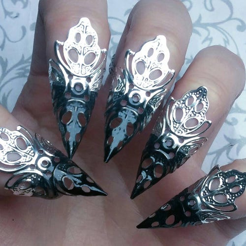 Silver Witch Claws // Set of 5 // Nail Armor - Etsy