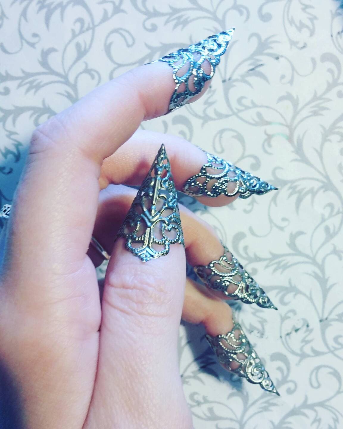 Silver Witch Claws // Set of 5 // Nail Armor - Etsy