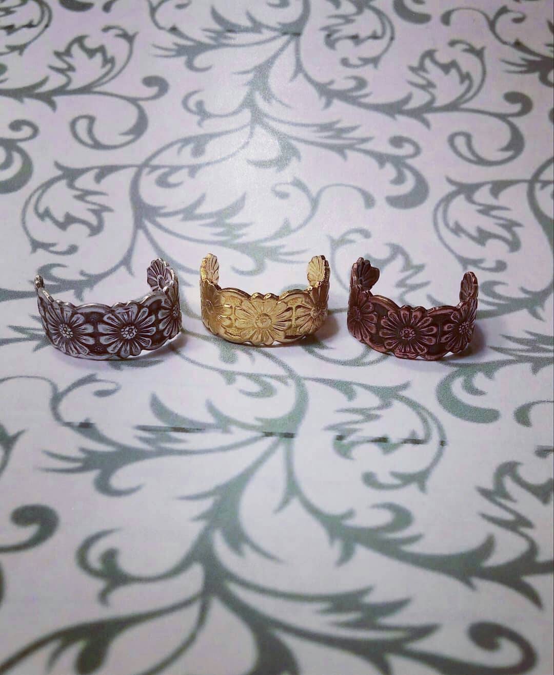 Flower Crown Midi Ring // Silver, Gold, or Copper // Adjustable - Etsy