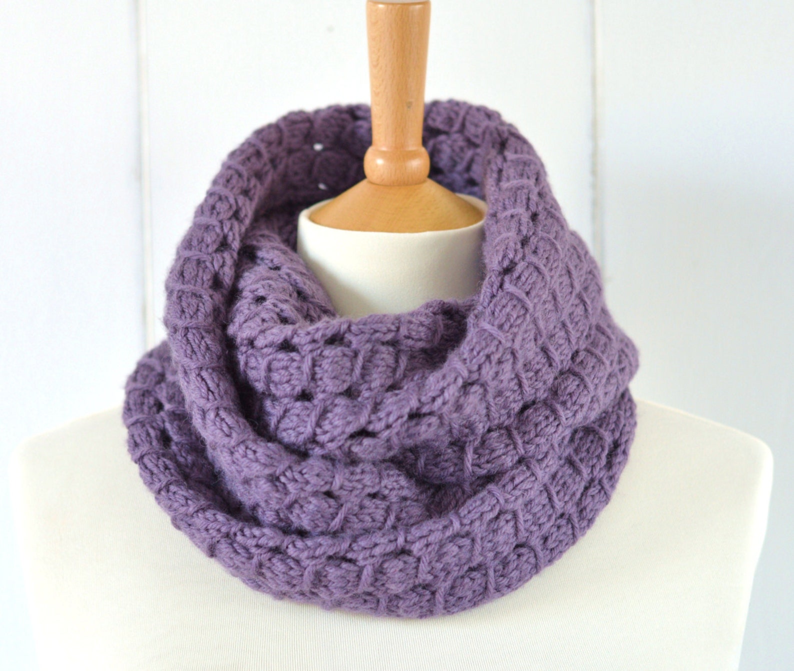 Knitting Pattern Infinity Scarf Easy Improving Beginner Knitting ...